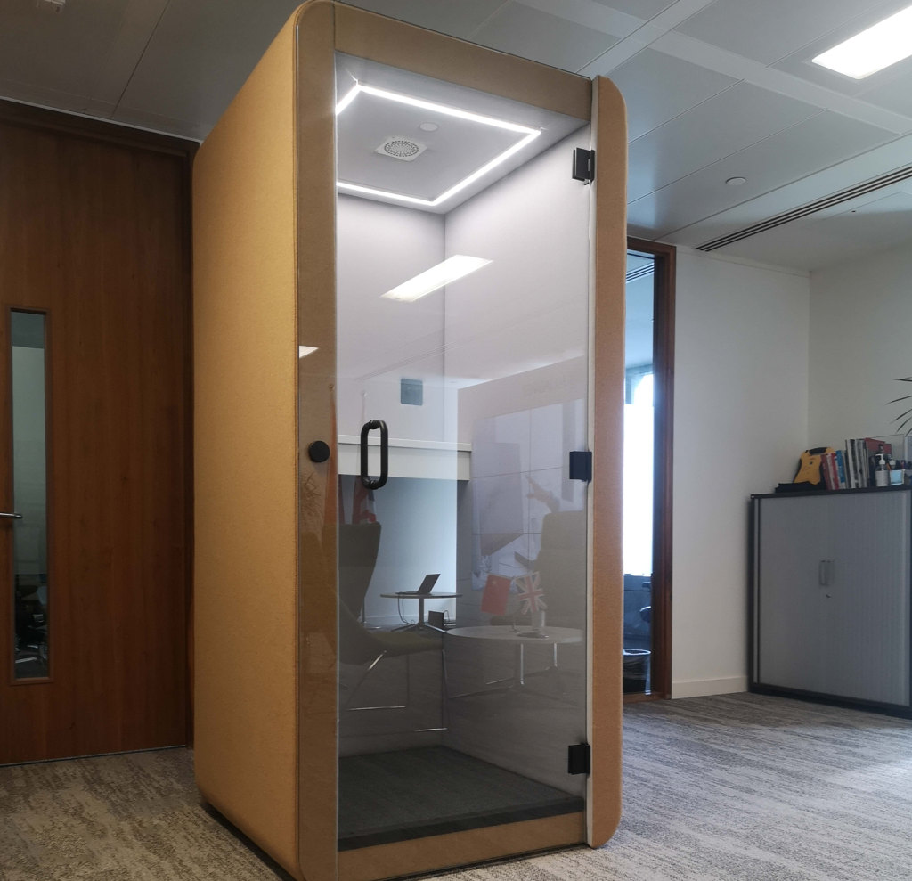 Penelope Phone Booth - My office pod