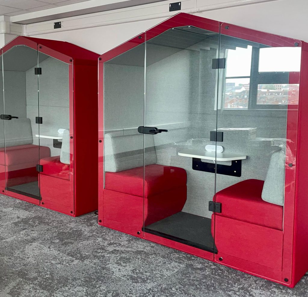 Bea Meeting Pod - My office pod