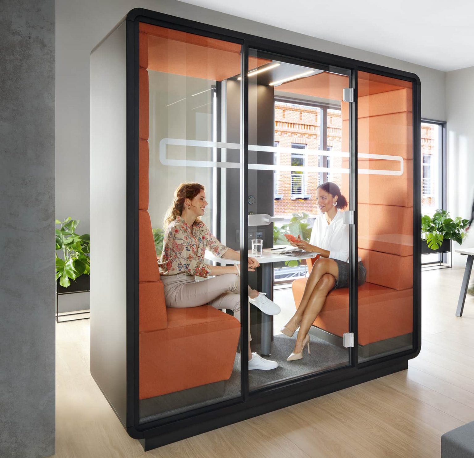 Hush Meet Pod - Acoustic Meeting Pod - My office pod