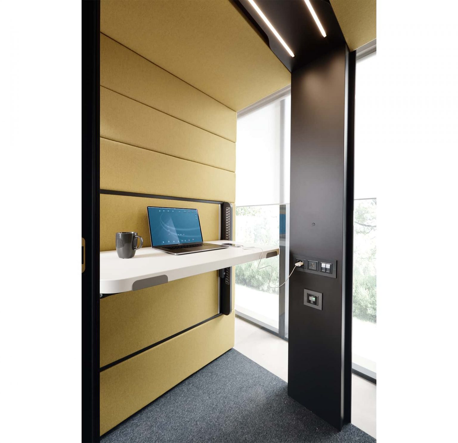 Hush Work Sit Stand - My office pod